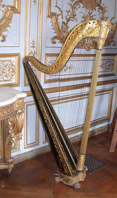 Harpe - Harpe à pédales dite "harpe perpendiculaire"